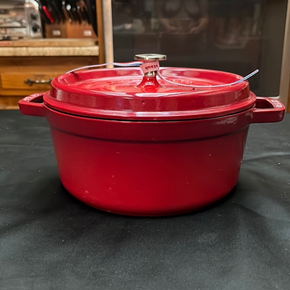 Staub | Kitchen | Nwt Staub Cerisecherry Red 4 Qt Cocotte Cast Iron ...